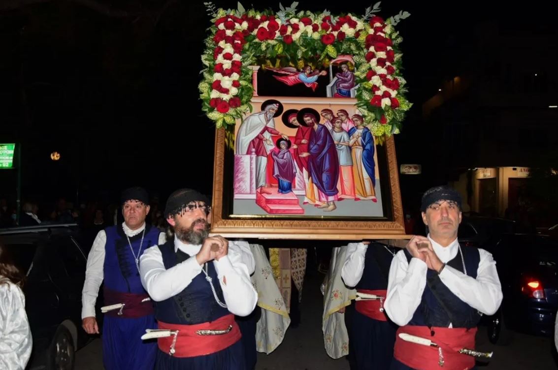 Λιτάνευση της Ιεράς εικόνας της Παναγίας Ελεούσης στο Ηράκλειο Αττικής ...