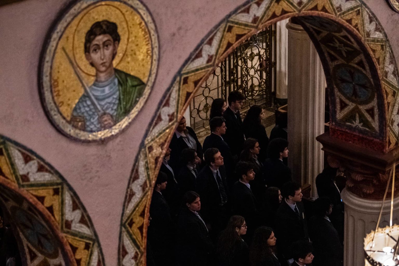 Η εορτή του Αρχιεπισκόπου Ελπιδοφόρου στον Καθεδρικό Ναό της Νέας ...