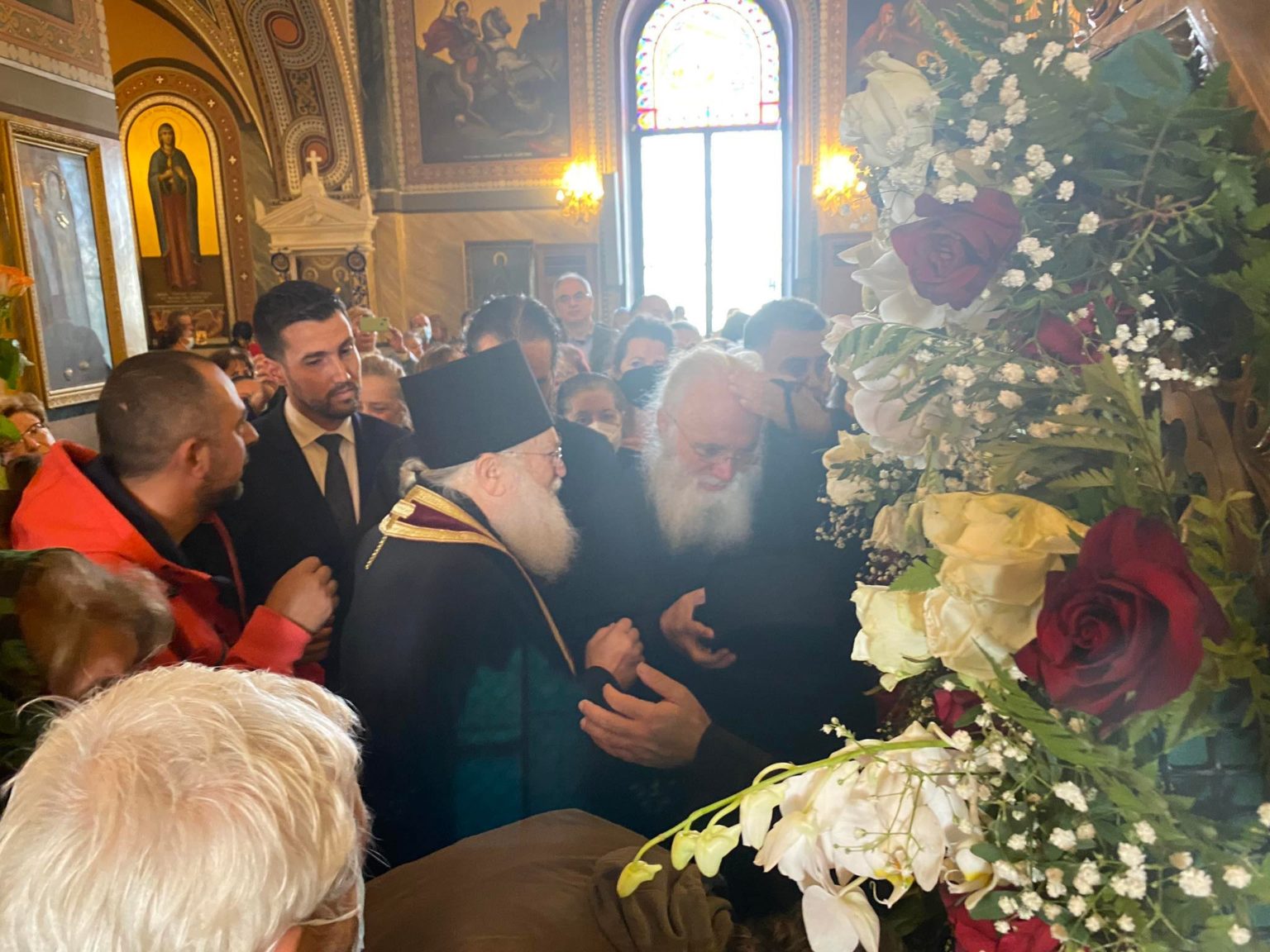 Tens of thousands venerate Holy Cincture of the Theotokos at Saint ...