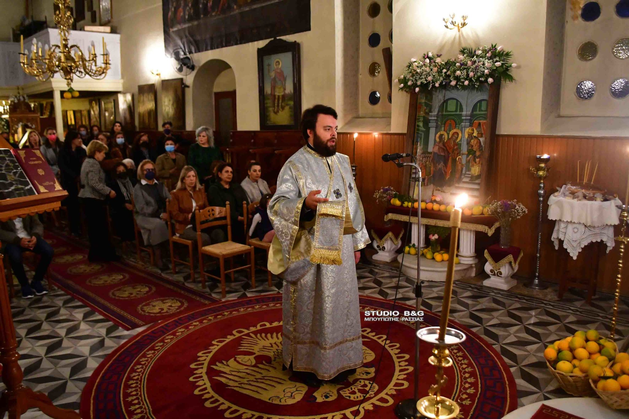 Εισόδια της Θεοτόκου: Αναβίωσε το έθιμο με τα πορτοκάλια στη Νέα ...