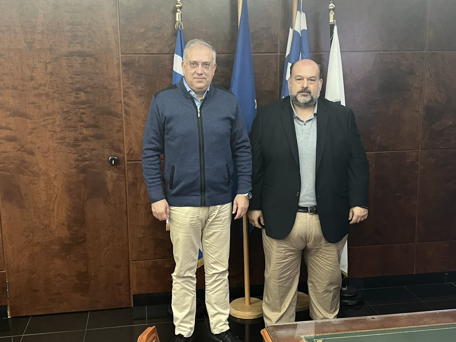 Συνάντηση υπουργού Προστασίας του Πολίτη με τον πρόεδρο της Ομοσπονδίας ...