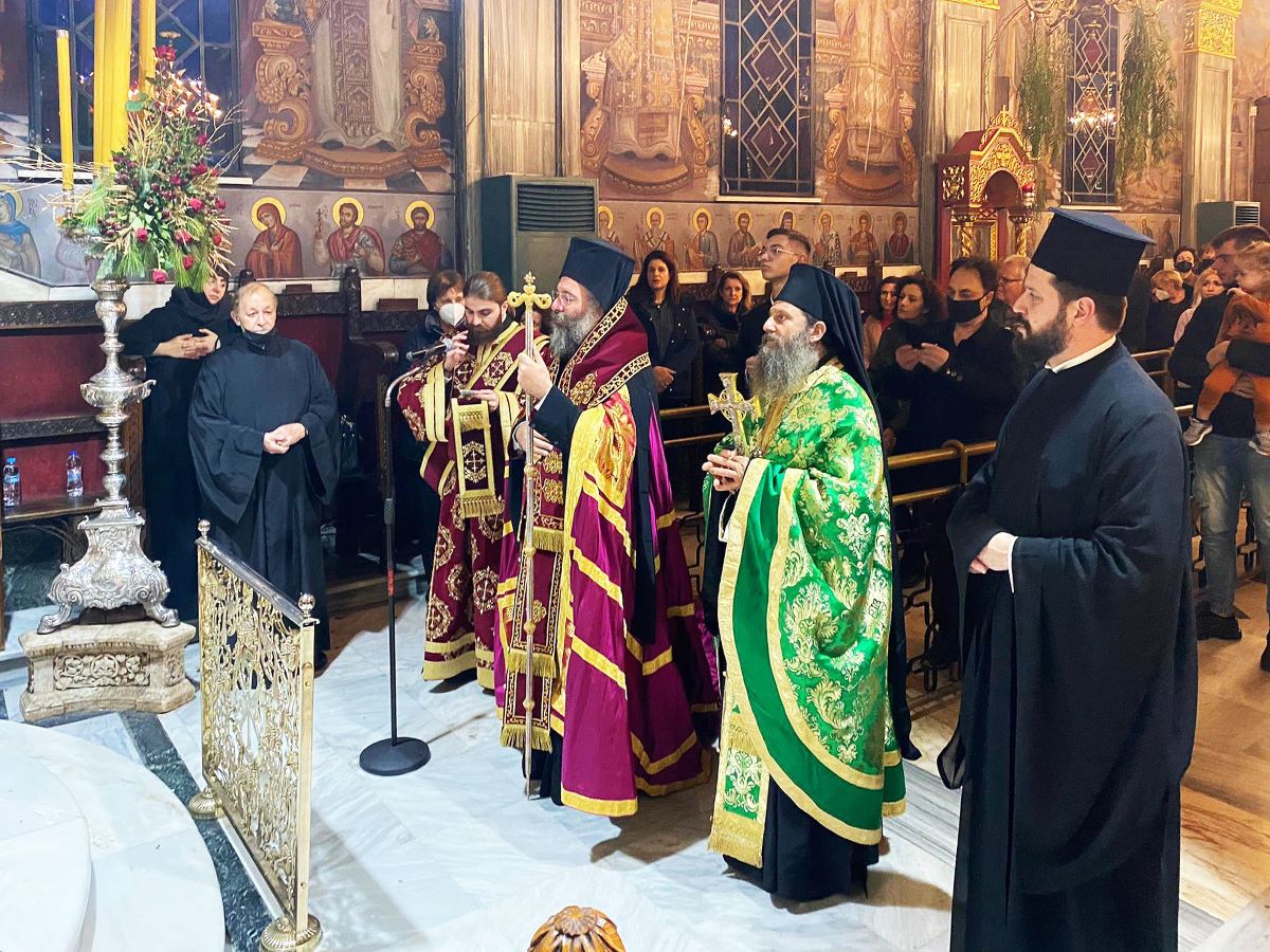 Ζάκυνθος: Η προσευχή του Μητροπολίτη Ρεθύμνης στον Άγιο Διονύσιο ...