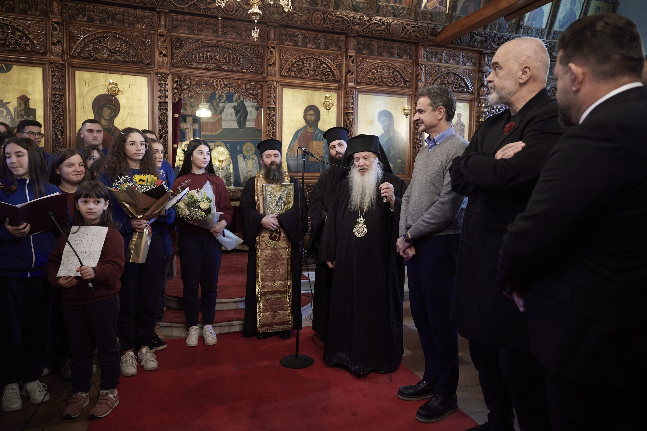 Ιστορική επίσκεψη Κυρ. Μητσοτάκη στην Αλβανία - Θερμή υποδοχή από ...