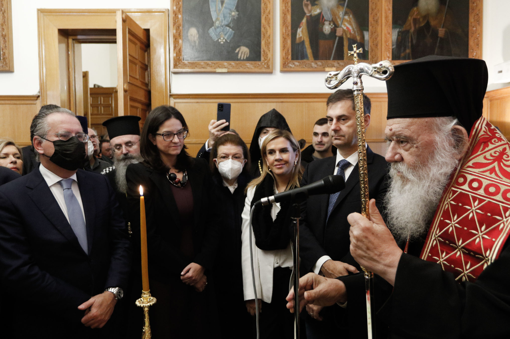 Η κοπή της βασιλόπιτας στην Ιερά Αρχιεπισκοπή Αθηνών - Ορθοδοξία News ...