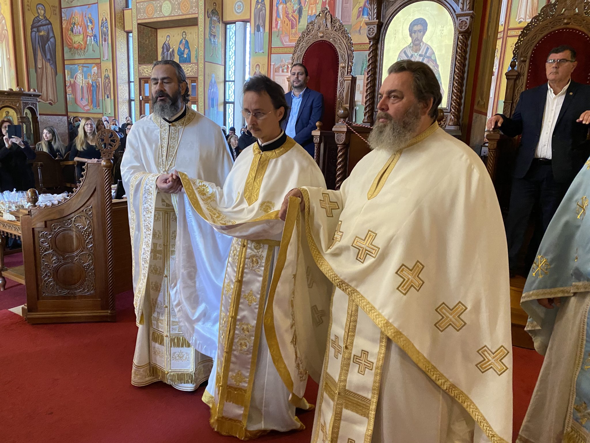 Χειροτονία Πρεσβυτέρου στην Ιερά Μονή Αγίου Γεωργίου Κοντού στη Λάρνακα ...