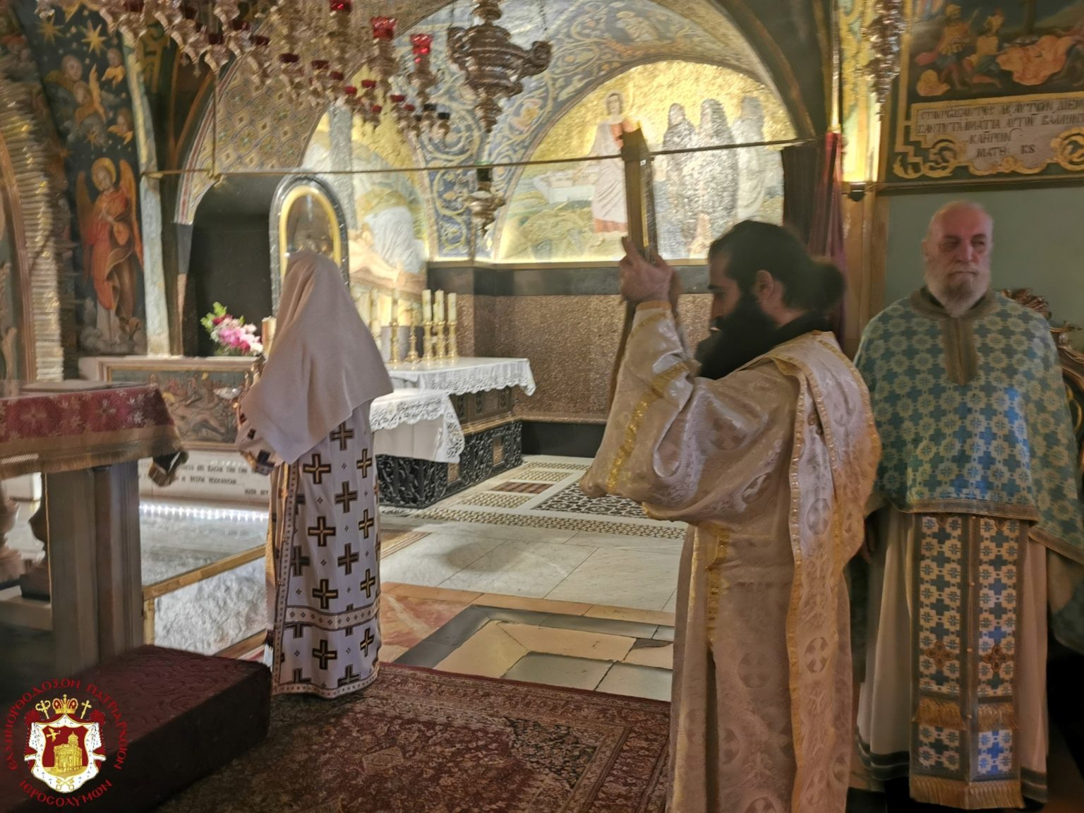Χειροτονία διακόνου στο Φρικτό Γολγοθά από τον Αρχιεπίσκοπο Πέλλης ...
