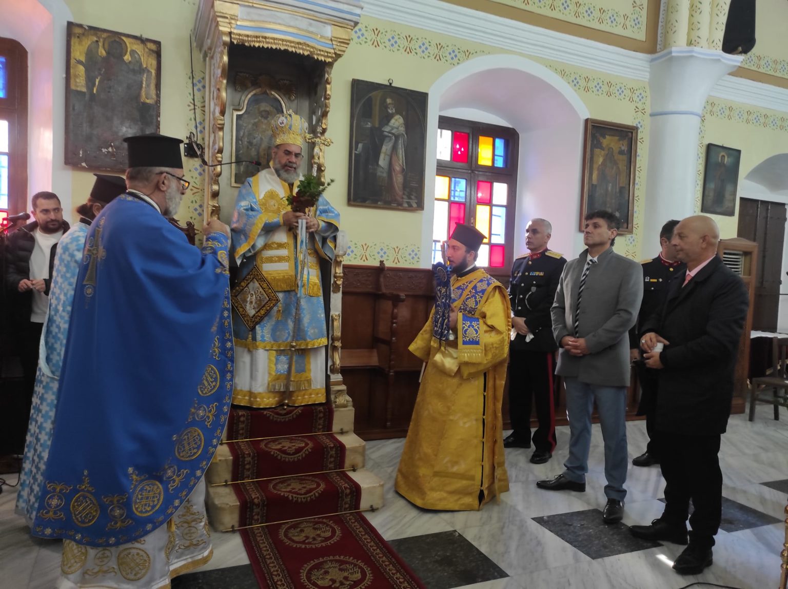 Τα Άγια Θεοφάνεια στην ακριτική Σύμη - Ορθοδοξία News Agency