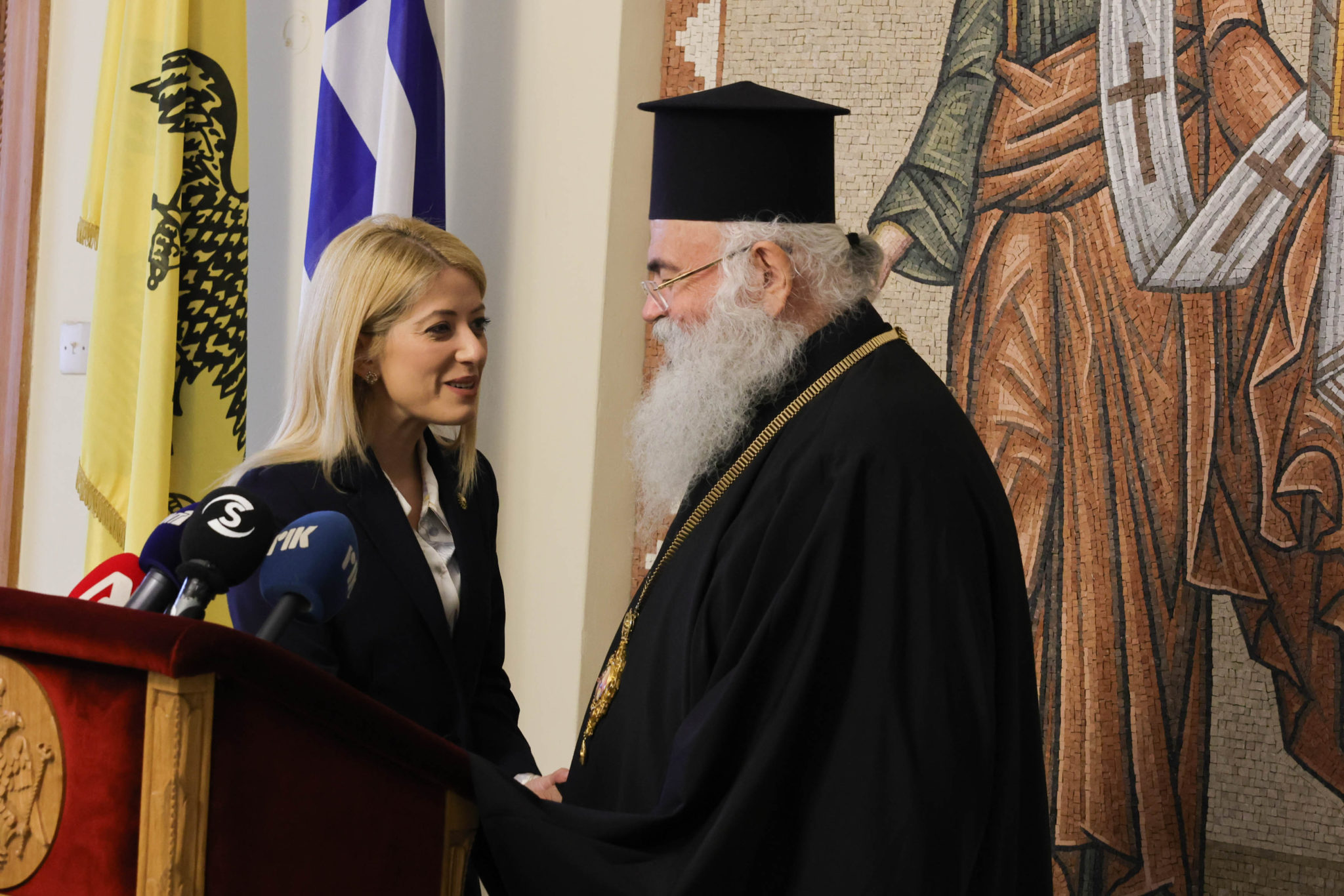 Στον Αρχιεπίσκοπο Κύπρου η Πρόεδρος της Βουλής Αννίτα Δημήτριου ...