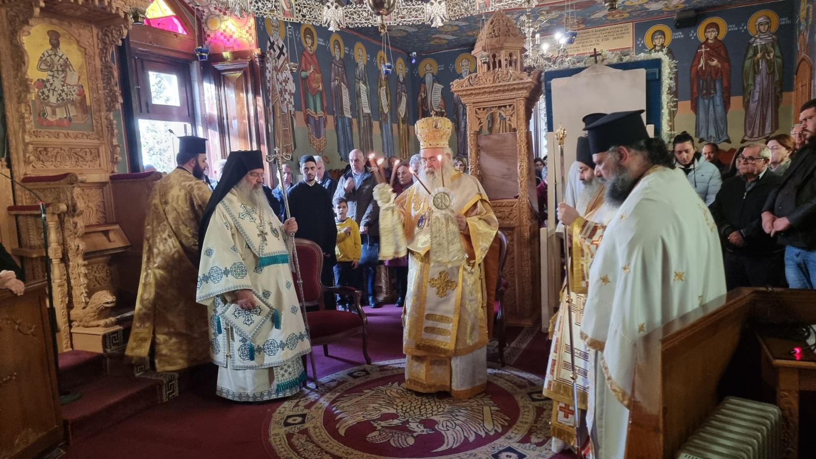 Φωτοστιγμές από το Αρχιερατικό Συλλείτουργο στην Ιερά Μονή Αγίου ...