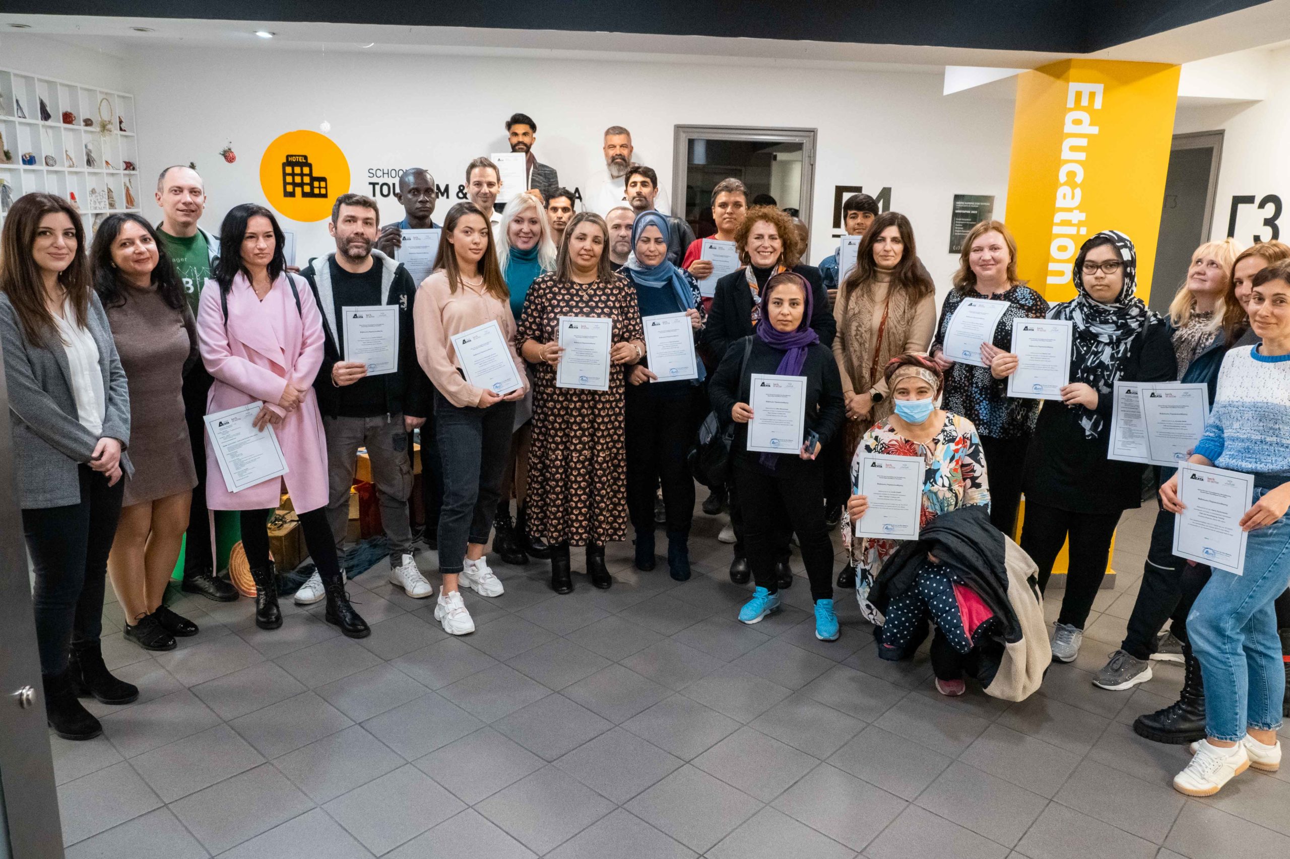 Η «ΑΠΟΣΤΟΛΗ» προσφέρει ελπίδα σε δεκάδες πρόσφυγες και μετανάστες ...