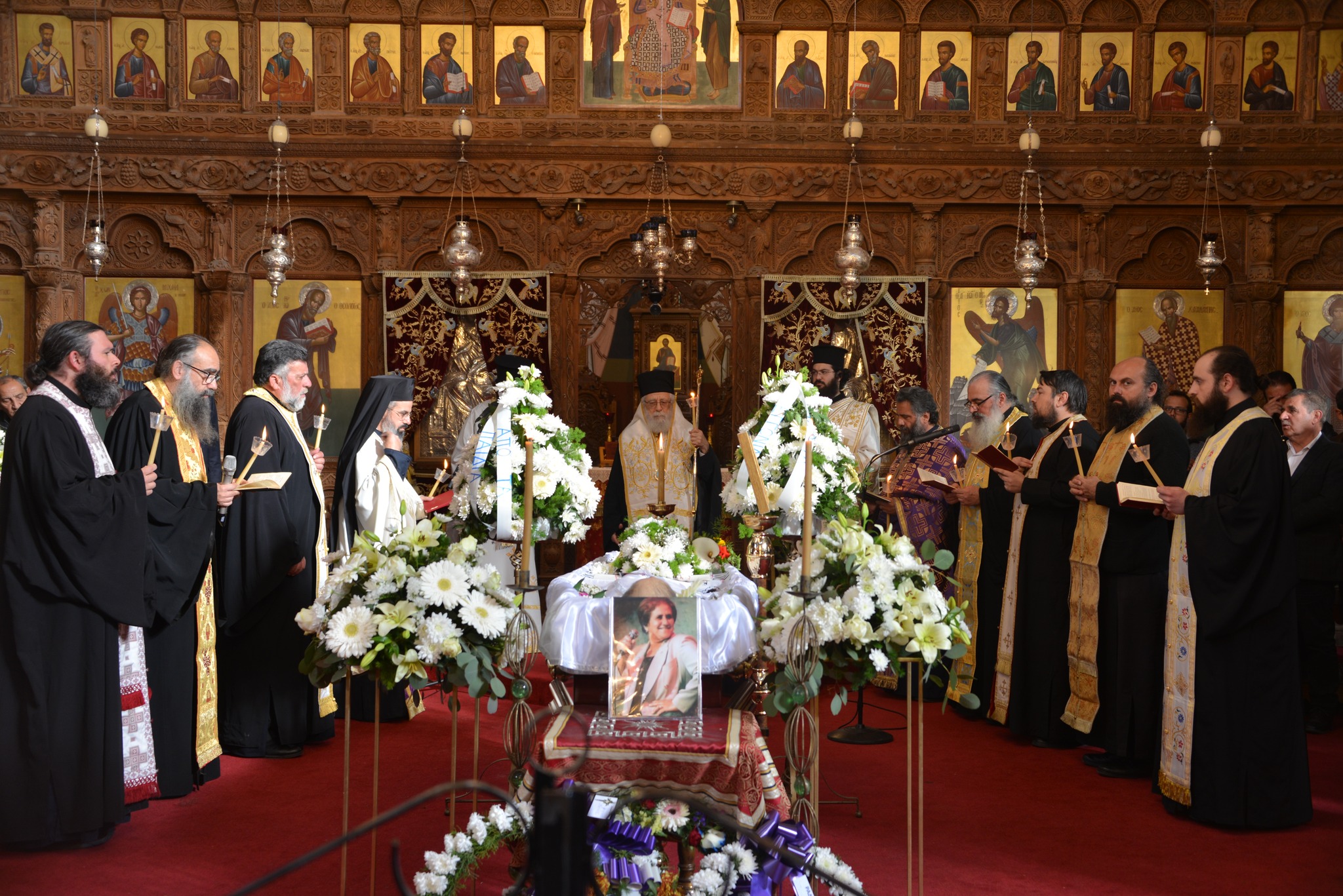 Το στέρνο αντίο με τραγούδι στην «μαστόρισσα» της κυπριακής παράδοσης ...