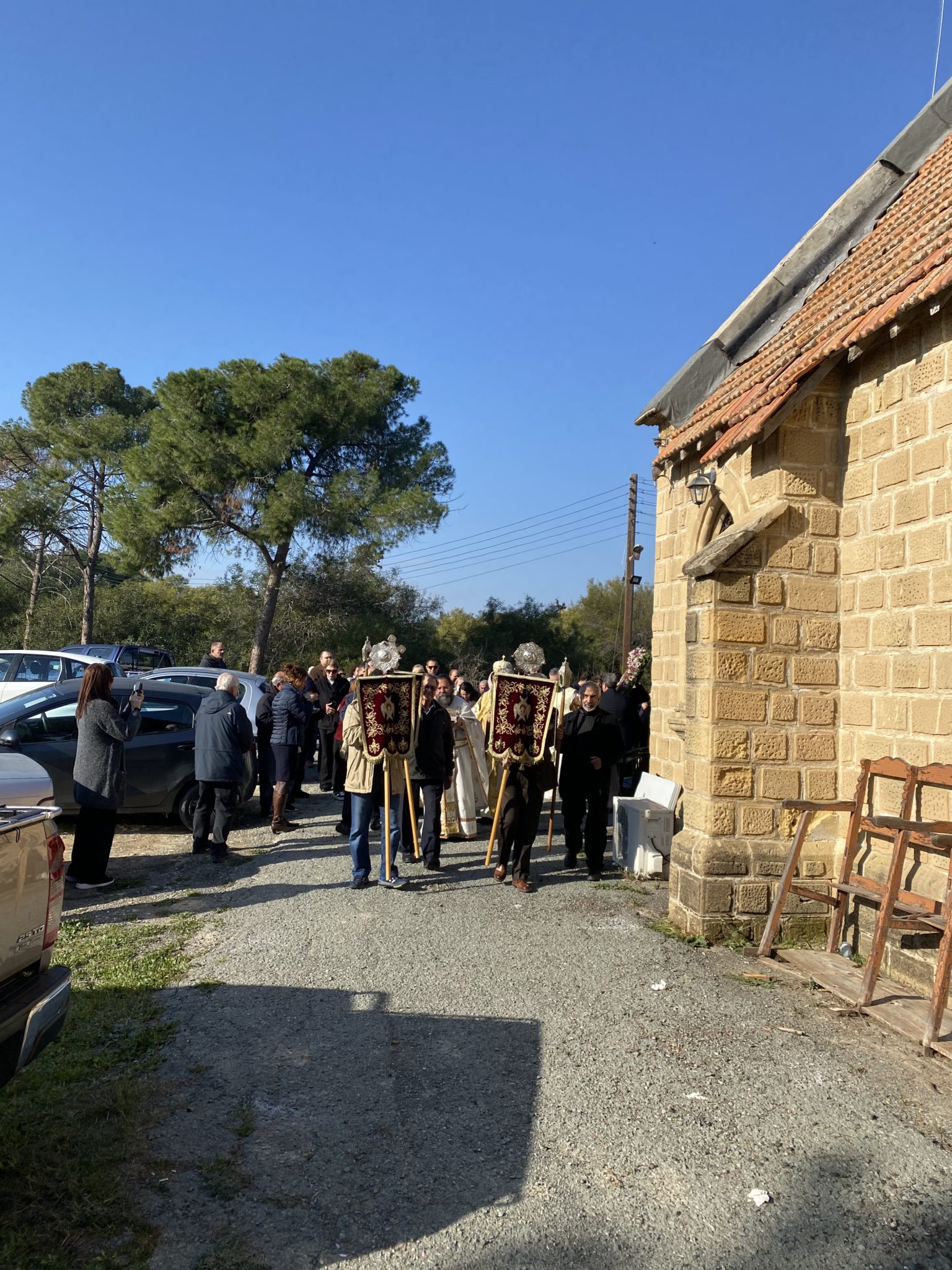 Πανηγύρισε ο Ιερός Ναός Αγίου Χαραλάμπους στη Λάρνακα - Ορθοδοξία News ...