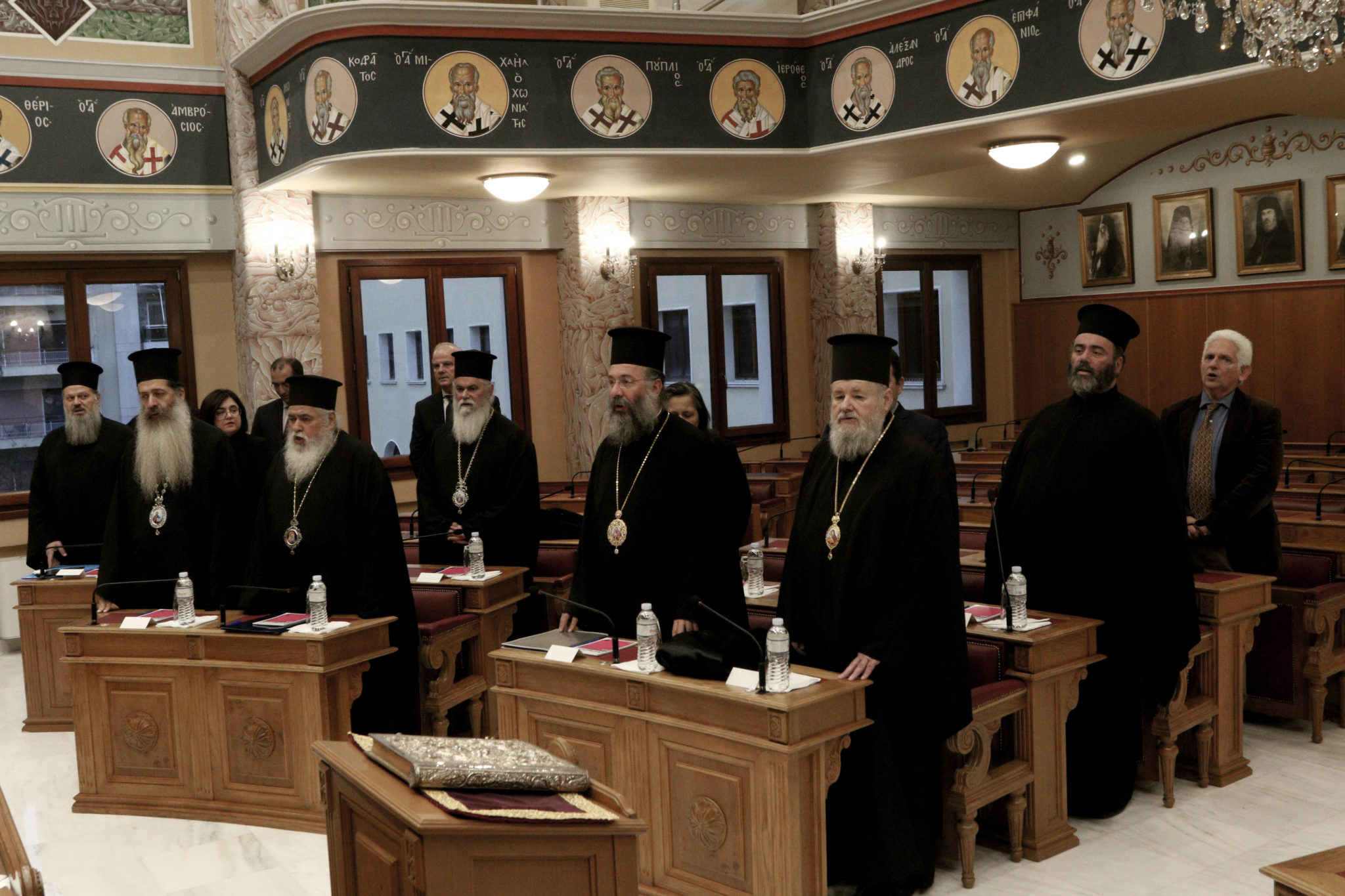 Κοινό μέτωπο Εκκλησίας της Ελλάδος και Εκκλησίας της Κρήτης για ...