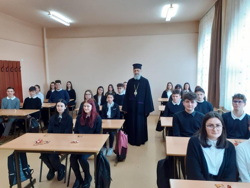 Vizită arhierească la Seminarul Teologic Ortodox „Sfântul Simion Ștefan ...