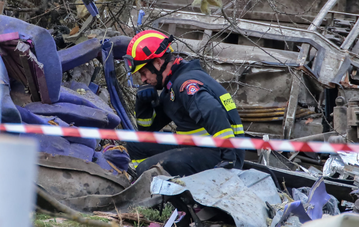 Ανείπωτος πόνος στα Τέμπη: Στους 57 οι νεκροί, 56 μέχρι στιγμής οι ...