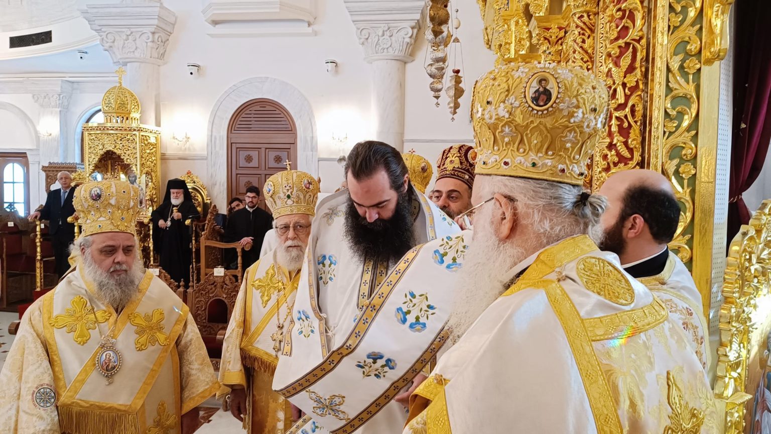 Αρχιερατικό Συλλείτουργο και η εις Επίσκοπον Χειροτονία του νέου ...