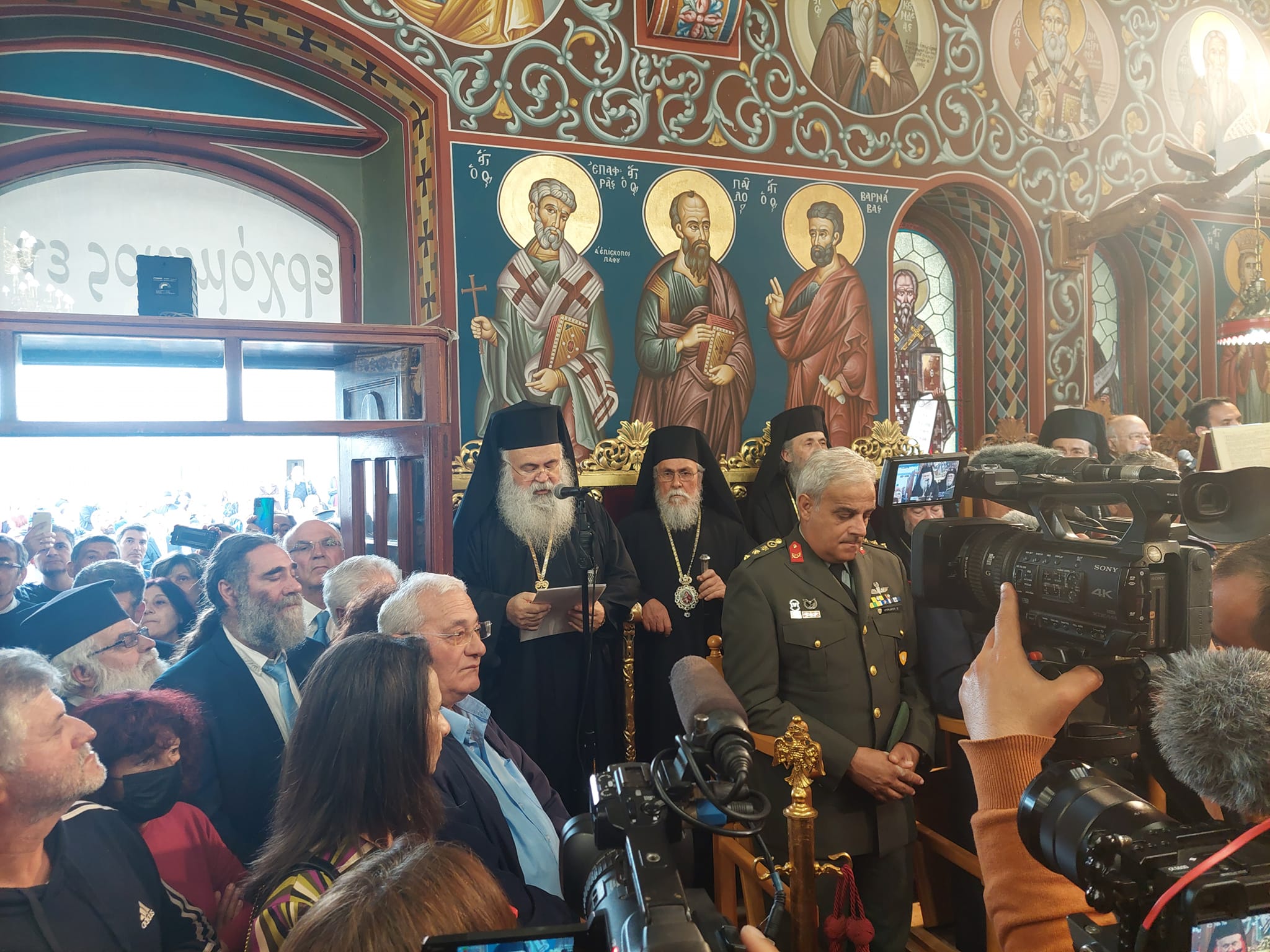 Ενθρονίστηκε ο νέος Μητροπολίτης Πάφου Τυχικός (ΒΙΝΤΕΟ-ΦΩΤΟ ...