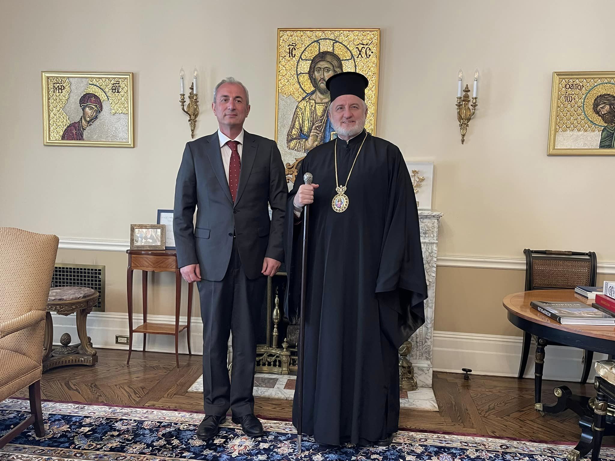 Συνάντηση του Αρχιεπισκόπου Αμερικής με τον Δήμαρχο Θέρμου - Ορθοδοξία ...