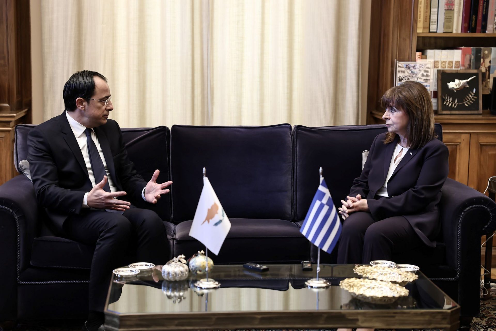 Σακελλαροπούλου: Το Κυπριακό κορυφαία εθνική προτεραιότητα της ...