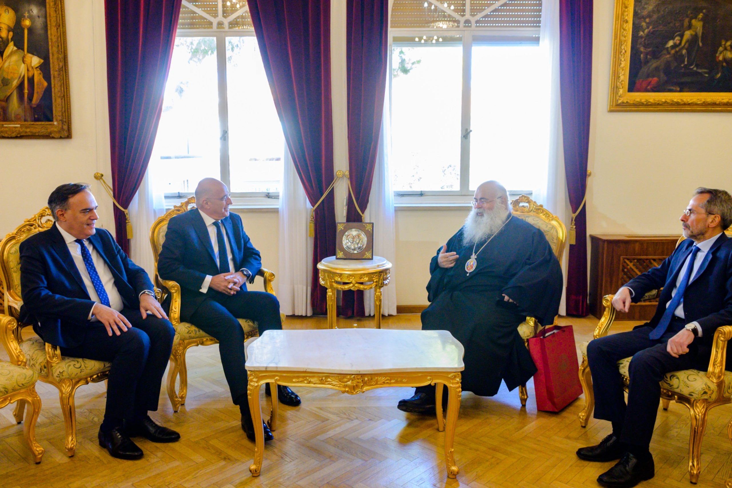 Επαφές Δένδια με Αρχιεπίσκοπο Κύπρου και Ισραηλινό ΥΠΕΞ στη Λευκωσία ...