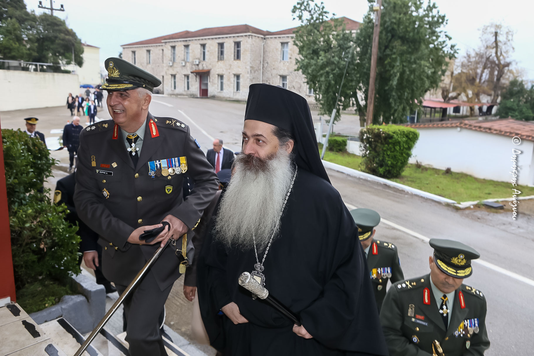 Ο Φθιώτιδος Συμεών στην παράδοση - παραλαβή της διοίκησης του Κέντρου ...
