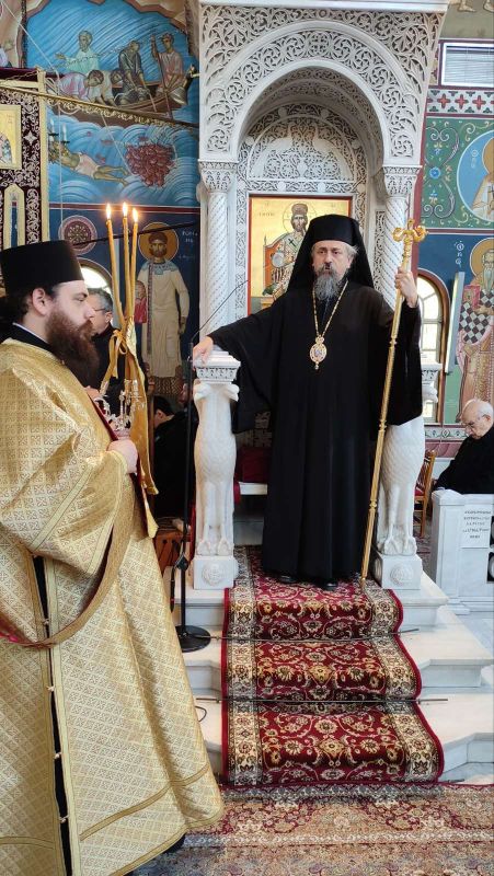 Ο Μητροπολίτης Καρπενησίου στον Ιερό Μητροπολιτικό Ναό Αγίου Αχιλλίου ...
