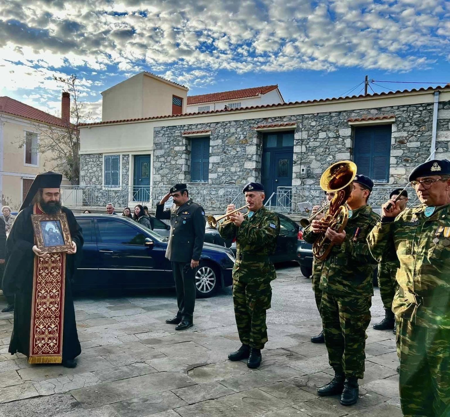 Λήμνος-Παναγία Κακαβιώτισσα: Πανηγύρισε η μοναδική εκκλησία στον κόσμο ...