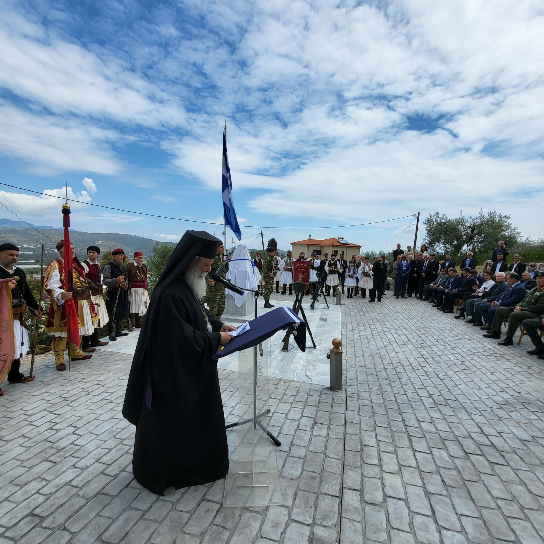 Εορταστικές εκδηλώσεις και Εγκαίνια του μνημείου για την Γ ...