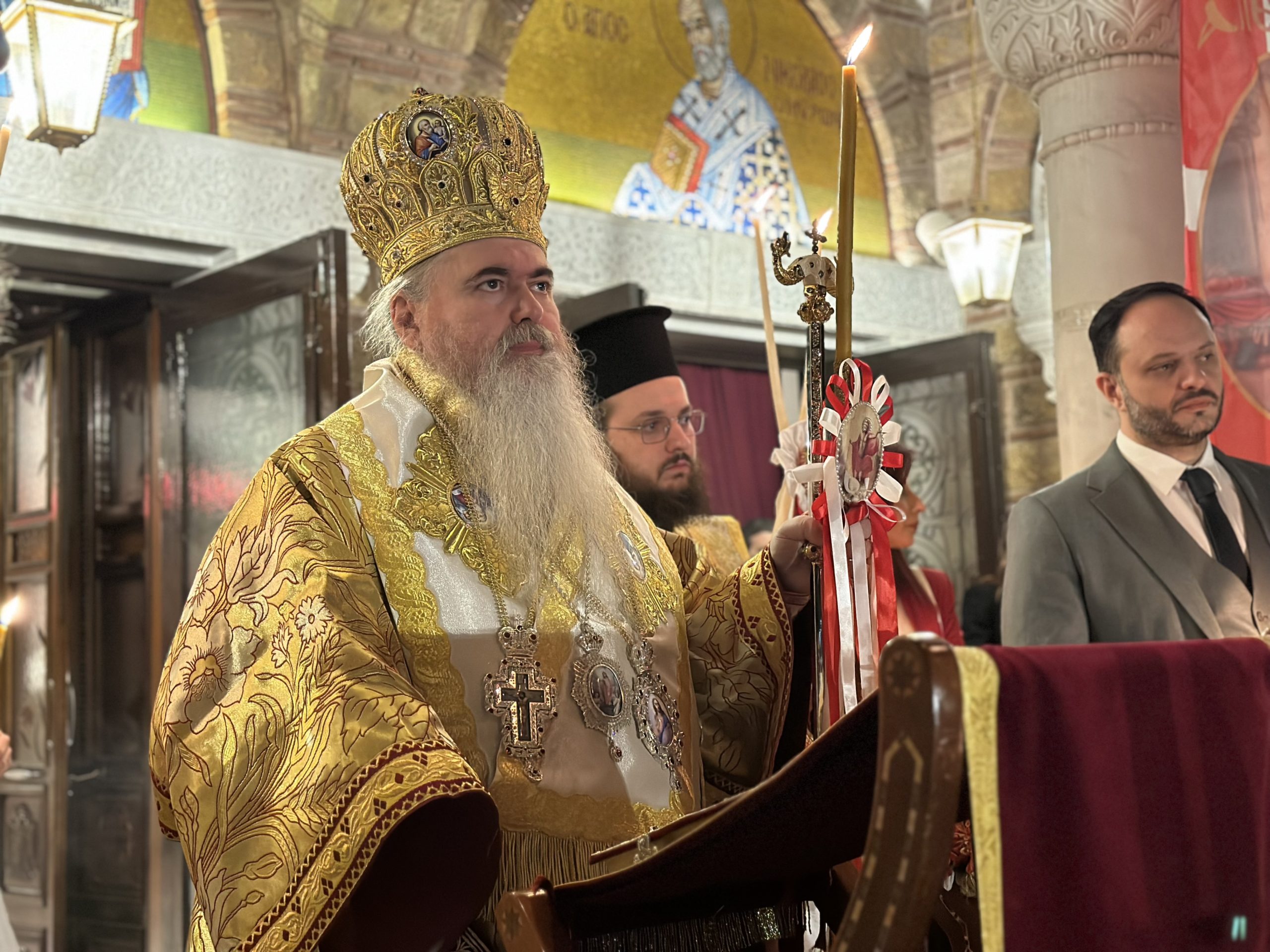 Ανάσταση του Κυρίου στην Ιερά Μητρόπολη Νέας Κρήνης - Ορθοδοξία News Agency