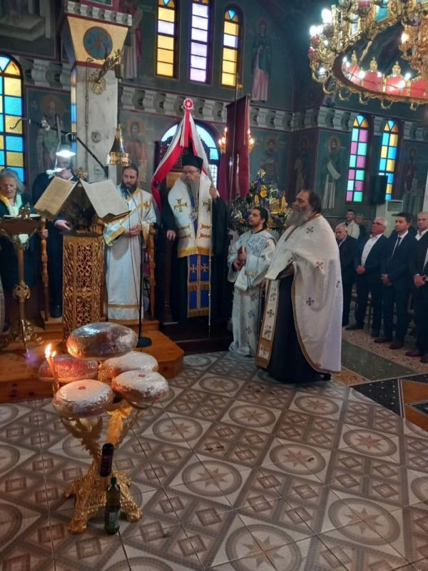 Πανηγυρικός Εσπερινός της Ζωοδόχου Πηγής στη Μέλισσα Λάρισας ...