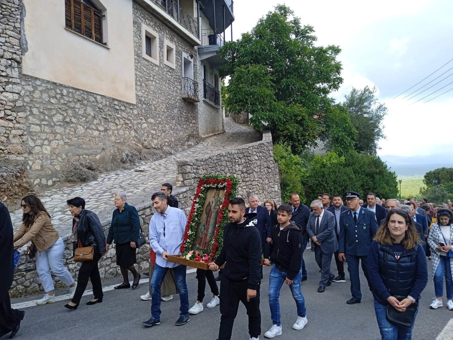 Η Καρύταινα Αρκαδίας εόρτασε τη μνήμη του Πολιούχου Αγίου Αθανασίου του ...