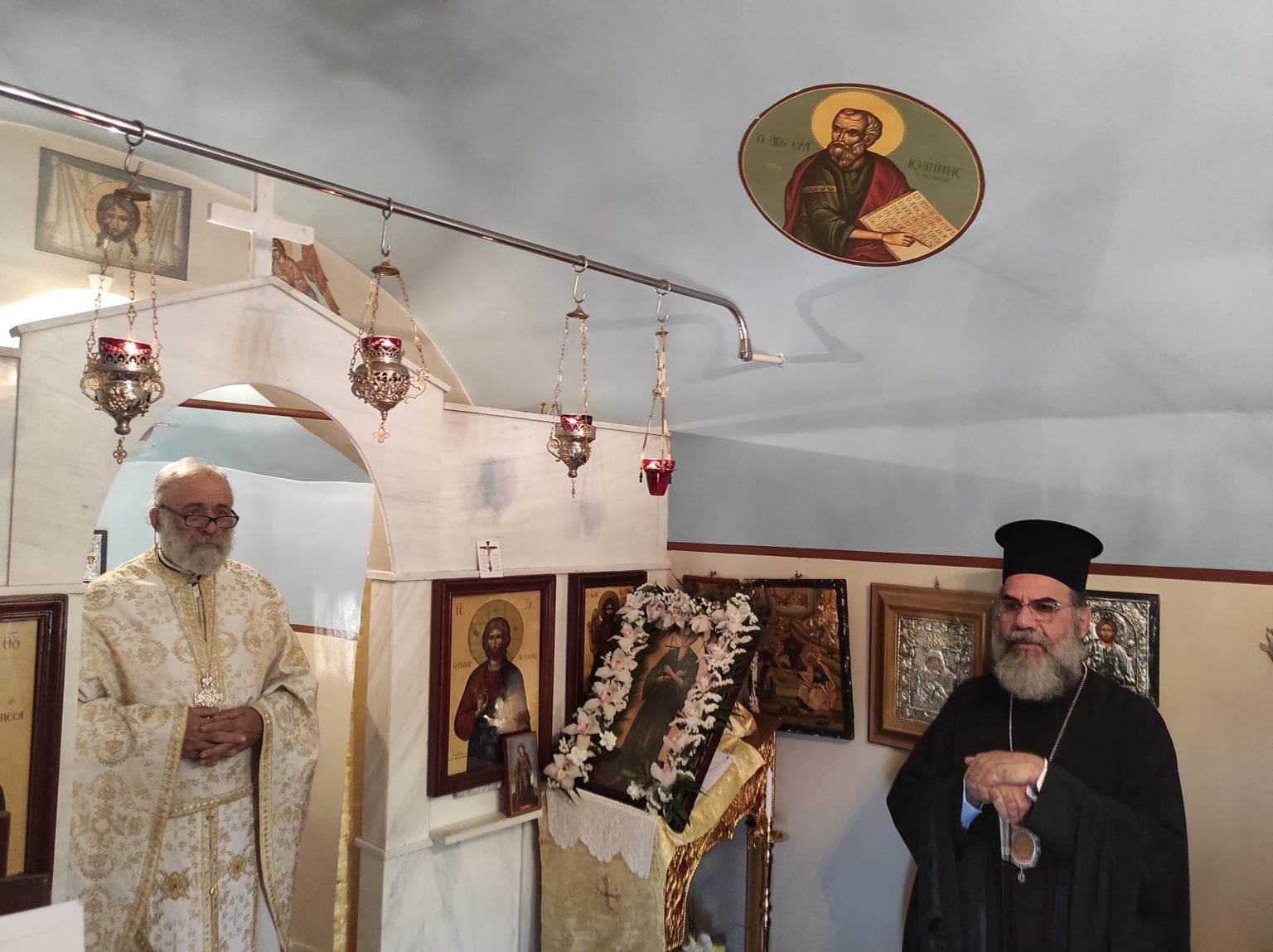 Η εορτή του Αγίου Ιωάννου του Ρώσσου στο Ιερό Εξωκκλήσι της Σύμης ...