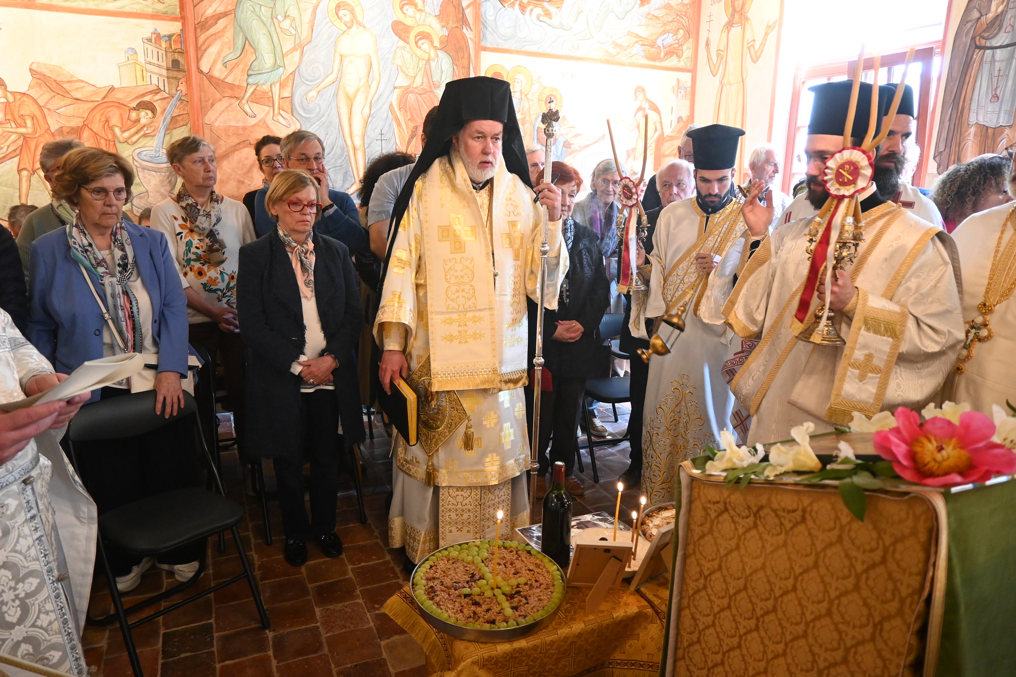 Μνημόσυνο και Τρισάγιο των γονέων του Μητροπολίτη Βελγίου Αθηναγόρα ...