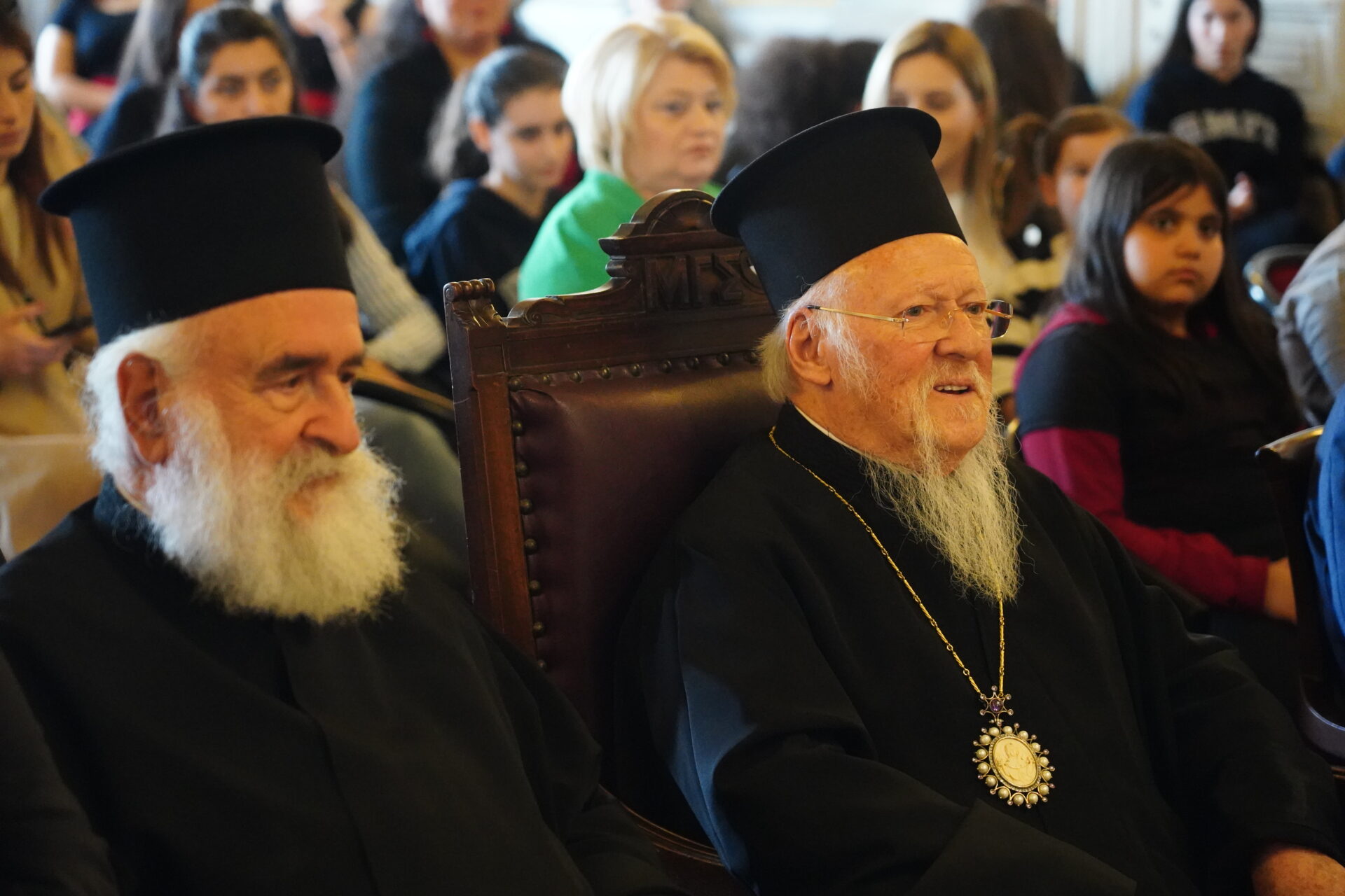 Ο Οικουμενικός Πατριάρχης σε εκδήλωση-αφιέρωμα στον Μάνο Χατζιδάκι ...