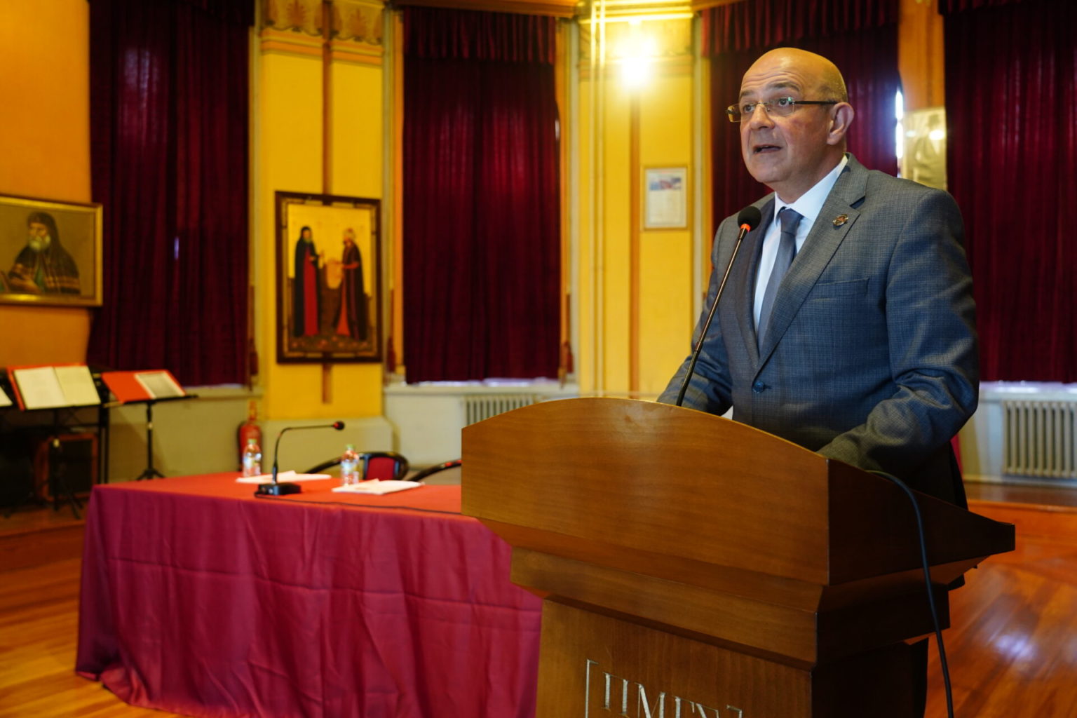 Ο Οικουμενικός Πατριάρχης σε εκδήλωση-αφιέρωμα στον Μάνο Χατζιδάκι ...