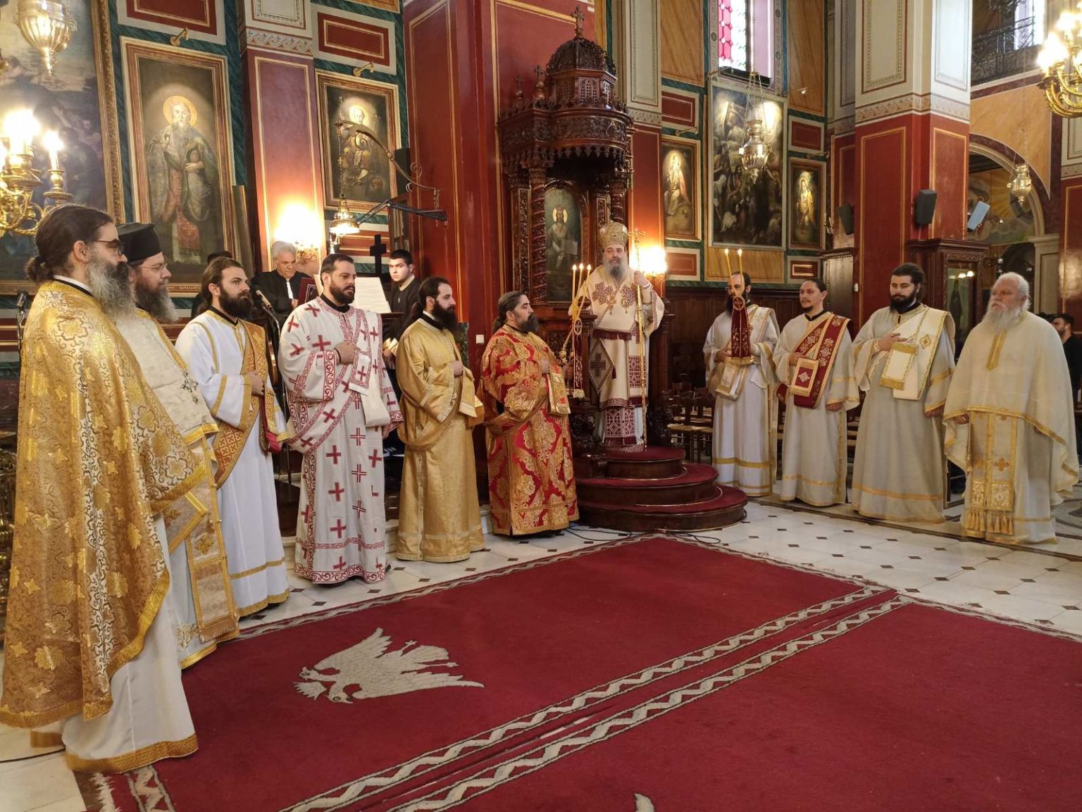 Πατρών Χρυσόστομος: Βαρύς ο σταυρός της ευθύνης που σηκώνει ο ...