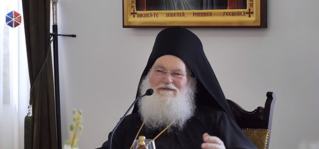 Ο Γέροντας Εφραίμ μίλησε για τη ζωή των μοναχών στη Μοναστική Σύναξη ...
