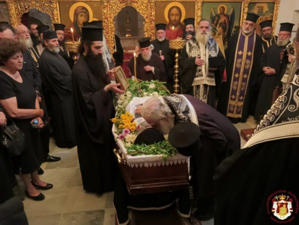 The Funeral Service of the blessed Archimandrite Philotheos of the ...
