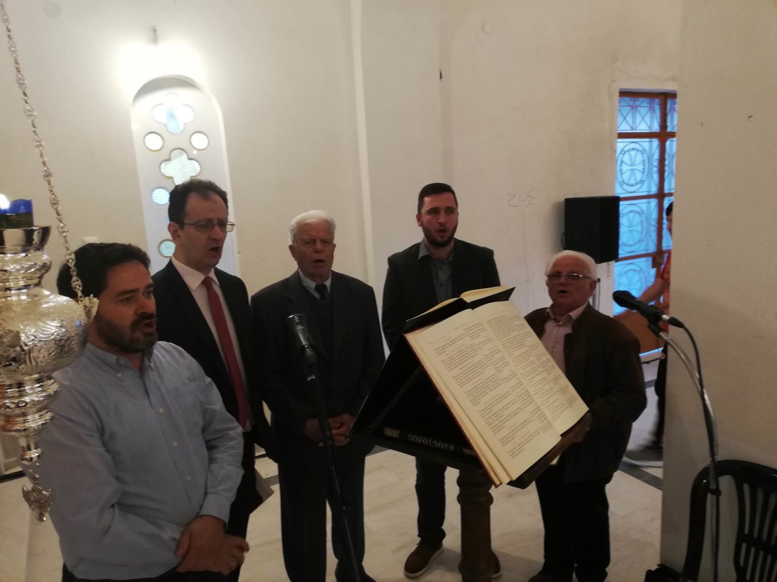 Πεντηκοστή και Δευτέρα του Αγίου Πνεύματος στην Ιερά Μητρόπολη ...