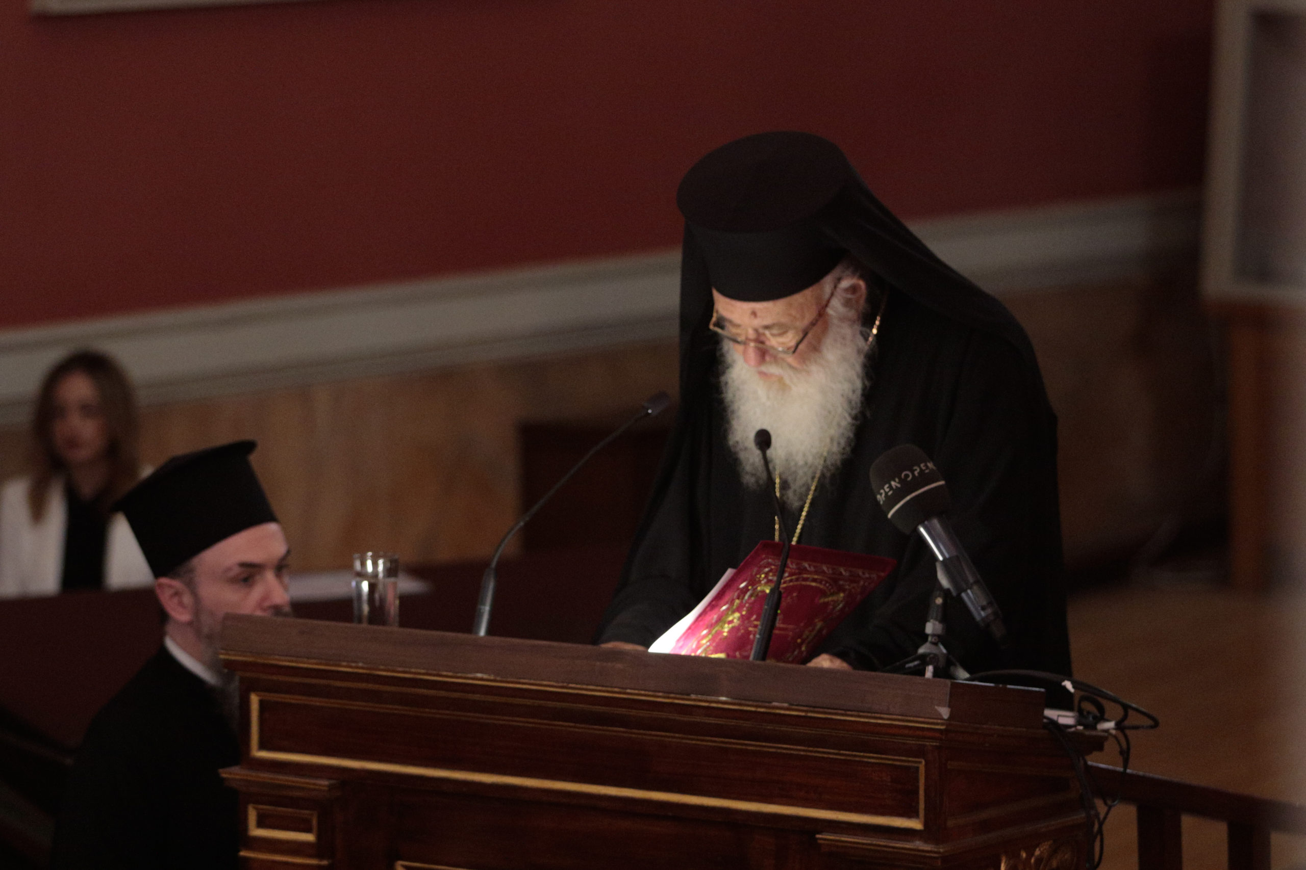 ΒΙΝΤΕΟ: Η ομιλία του Αρχιεπισκόπου Ιερωνύμου στην τελετή επίδοσης ...