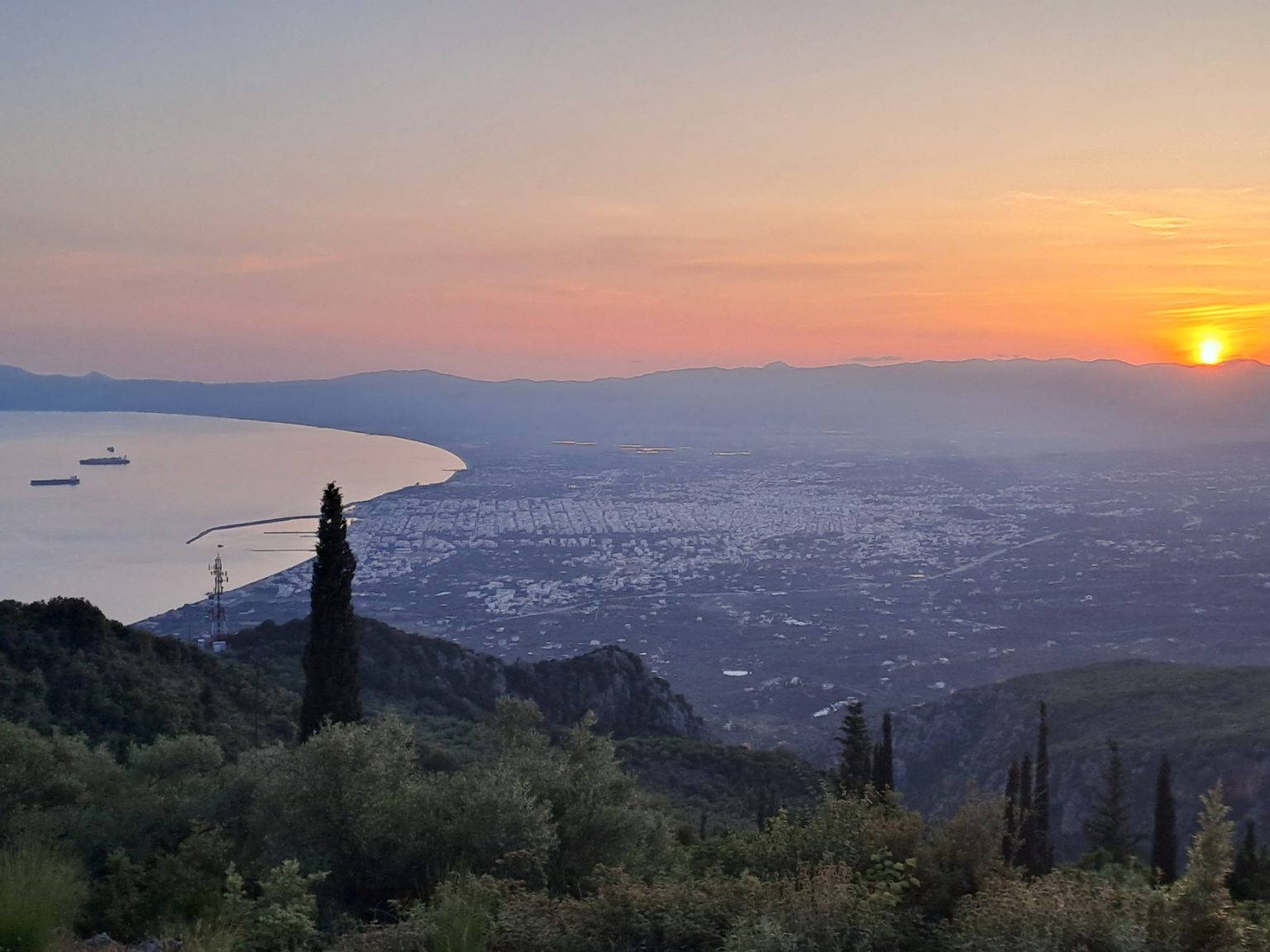 Ο Εσπερινός της Αγίας Τριάδος στην Ιερά Μητρόπολη Μεσσηνίας - Ορθοδοξία ...