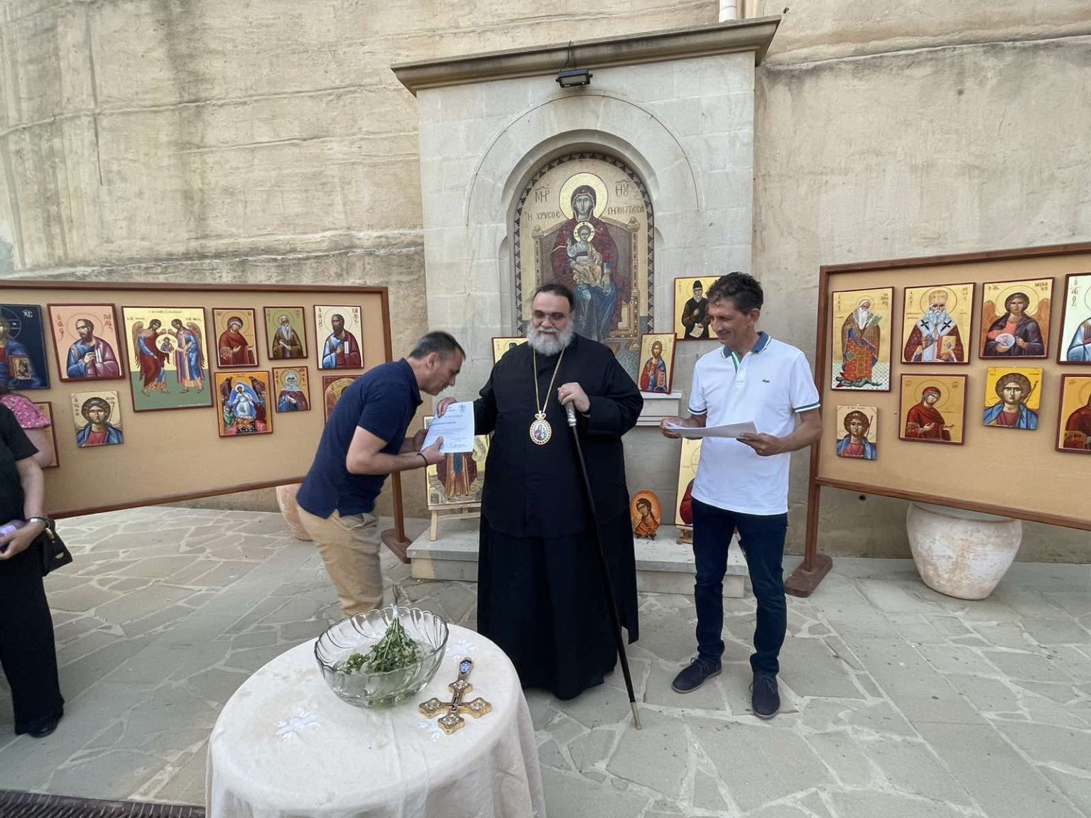 Λήξη μαθημάτων αγιογραφίας Ιεράς Μητροπόλεως Ταμασού - Ορθοδοξία News ...