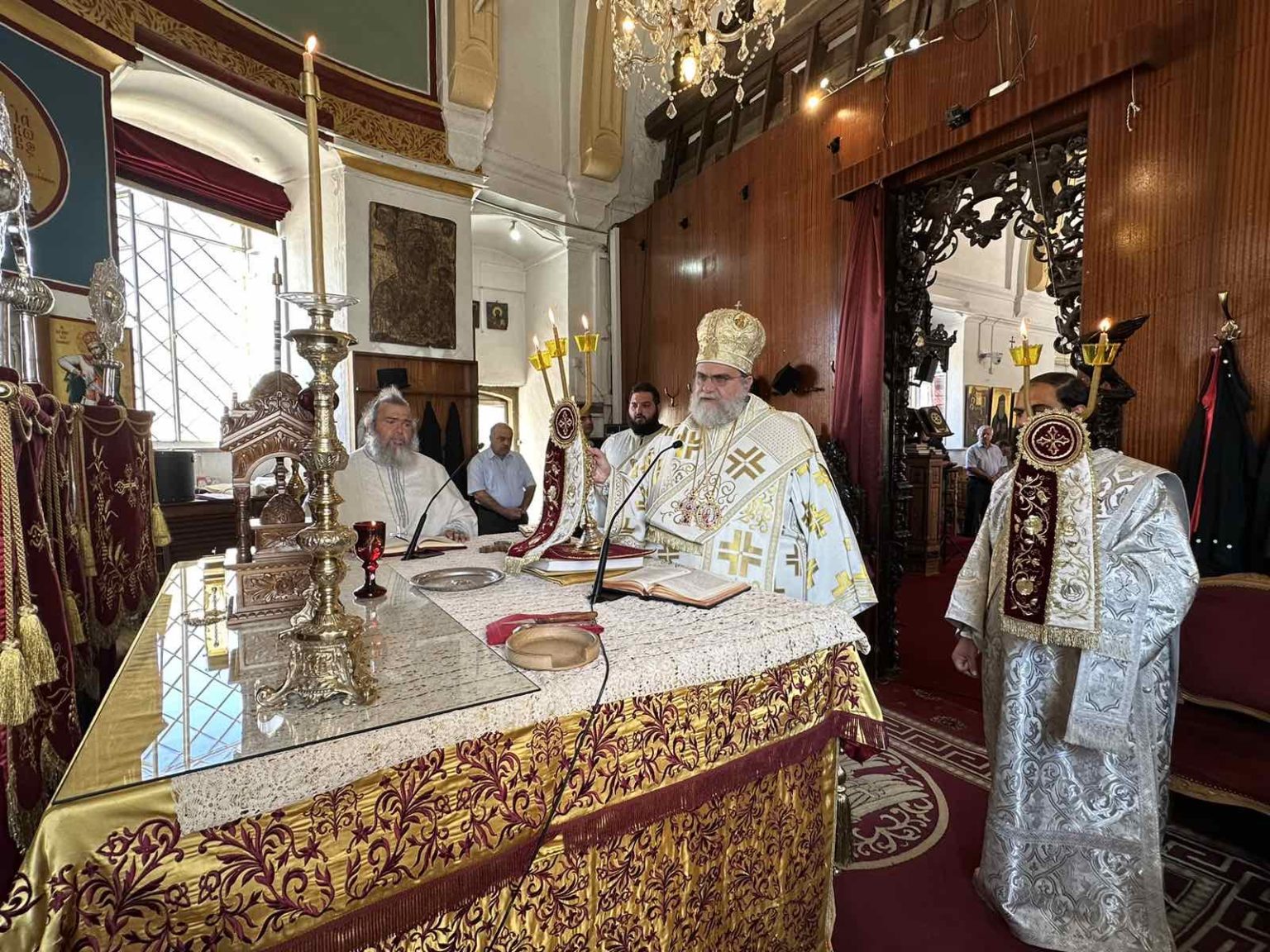 Κυριακή Γ’ Ματθαίου και απονομή οφφικίων στην Ιερά ΜητρόποληΤαμασού ...