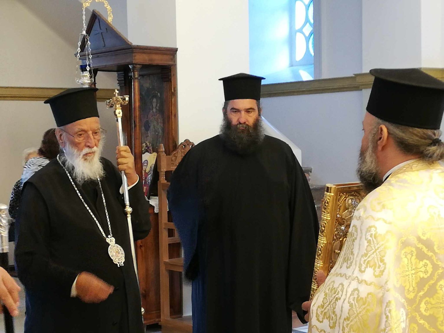 Ο Μαντινείας Αλέξανδρος εγκαινίασε ναό που είχε υποστεί μεγάλες ζημιές ...