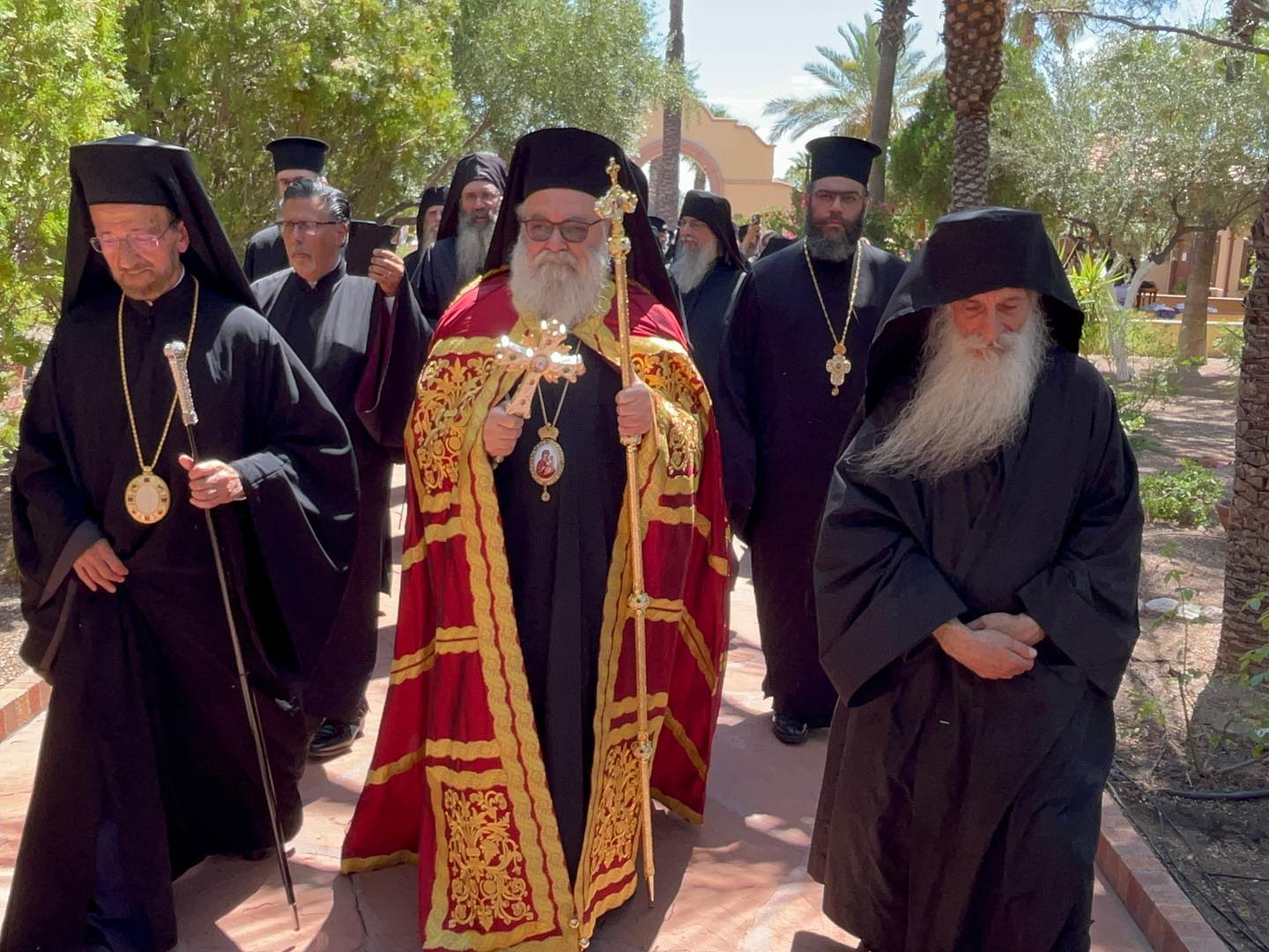Ο Πατριάρχης Αντιοχείας στην Ιερά Μονή Αγίου Αντωνίου στην Αριζόνα ...