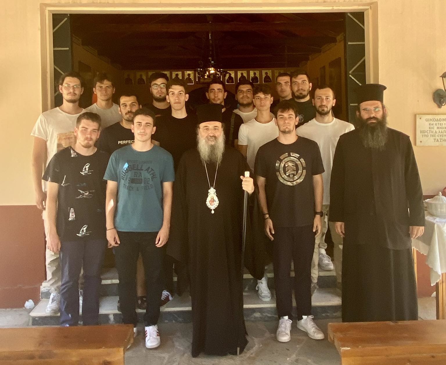 Ο Μητροπολίτης Πατρών στην Κατασκήνωση της Χριστιανικής Στέγης ...