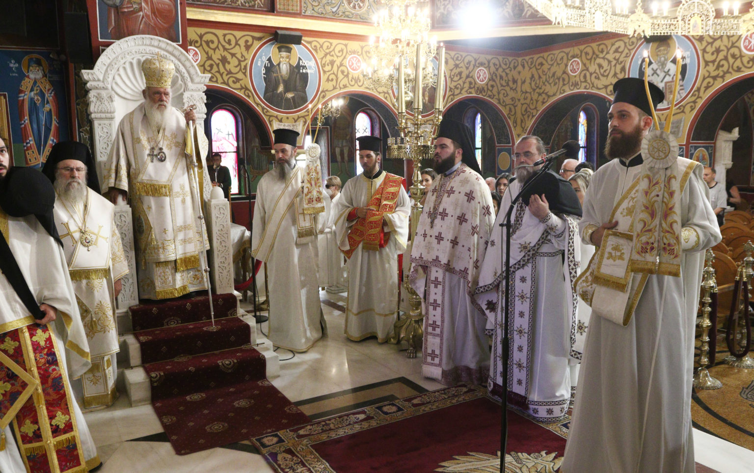 O Αρχιεπίσκοπος Αθηνών τέλεσε την εις Πρεσβύτερον Χειροτονία του π ...