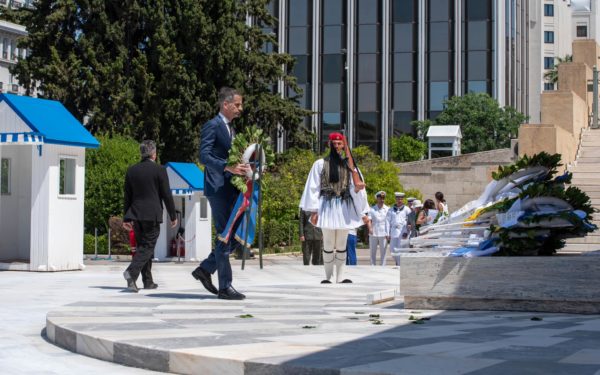 Athens: Memorial service and laying of wreaths for the fallen in Cyprus ...