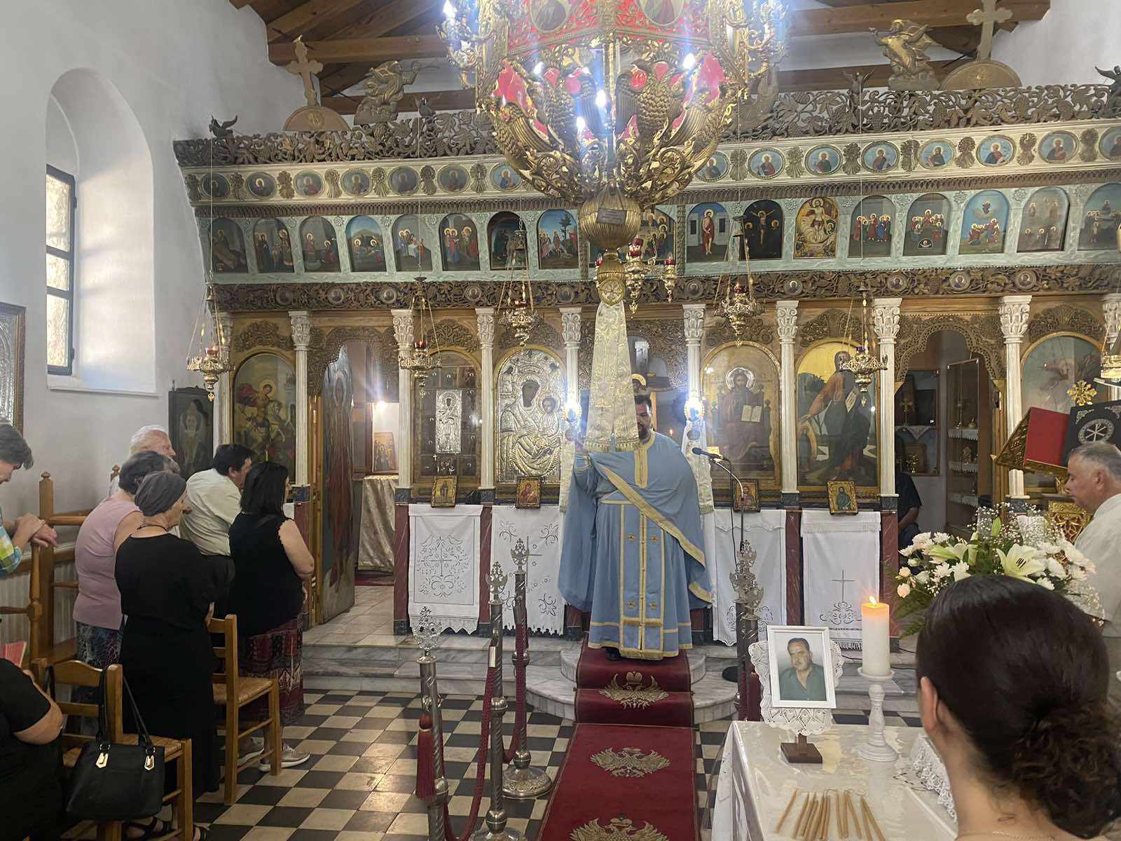 Κυριακή Ζ' Ματθαίου και μνημόσυνο ευσεβούς ενορίτη στον Ιερό Ναό Αγίας ...