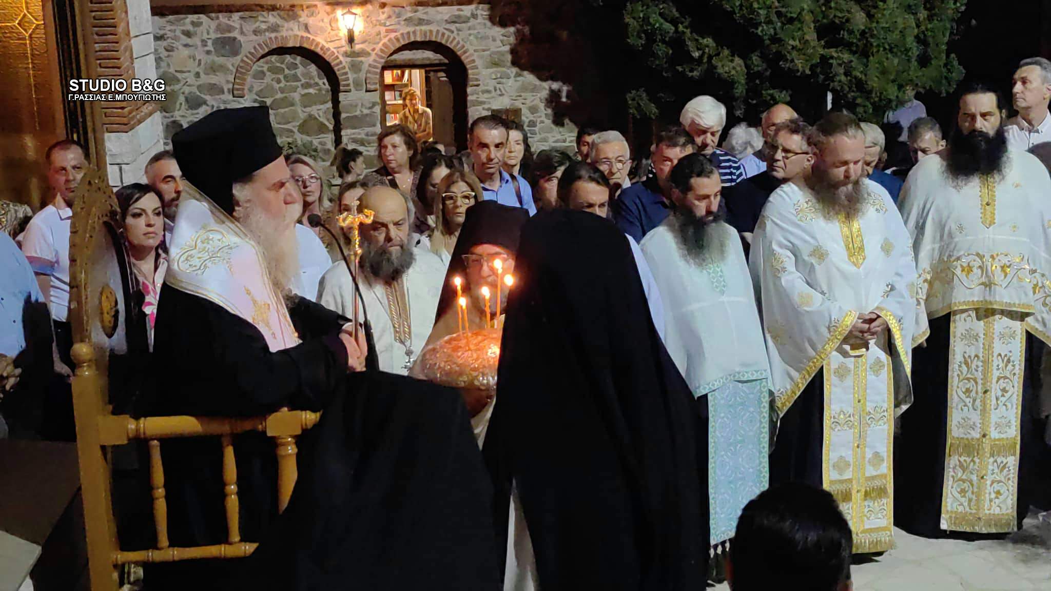 Ο Άρτης Καλλίνικος στον πανηγυρικό Εσπερινό στην Ιερά Μονή Οσίου ...